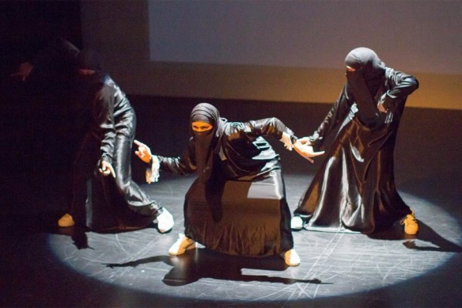 Muslim Hip-Hop Dancers Break Down Stereotypes While Breaking It Down In ...