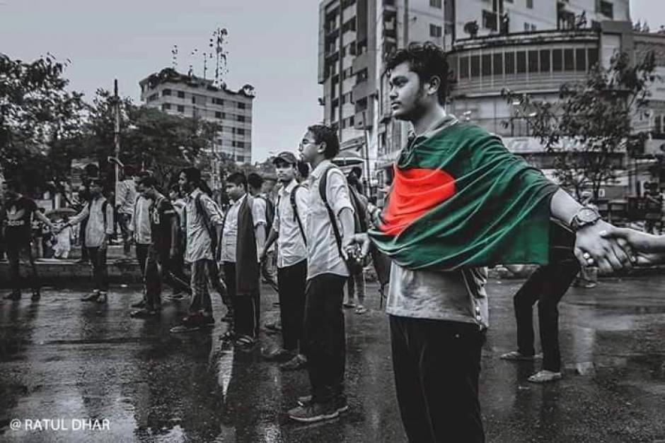 Students' Uprising: Bangladesh Protest - Fuzia