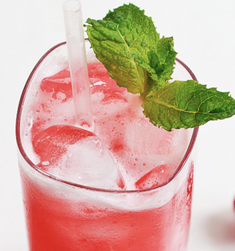 5 COOL DRINKS TO BEAT THE HEAT