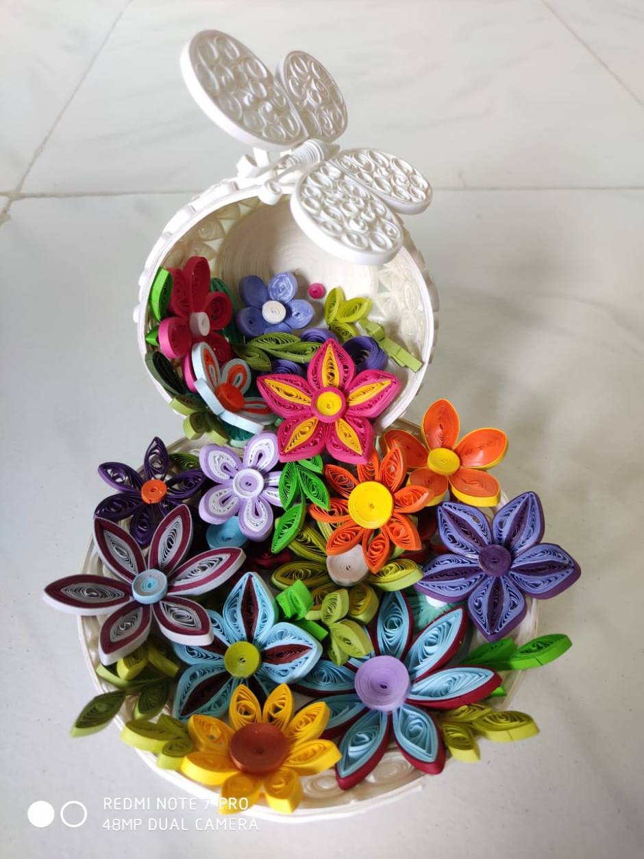 Quilling art