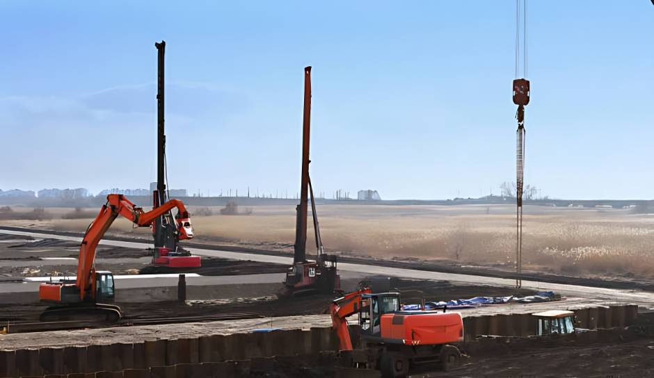 The Role of Pile Driving Leads - in Offshore Construction.